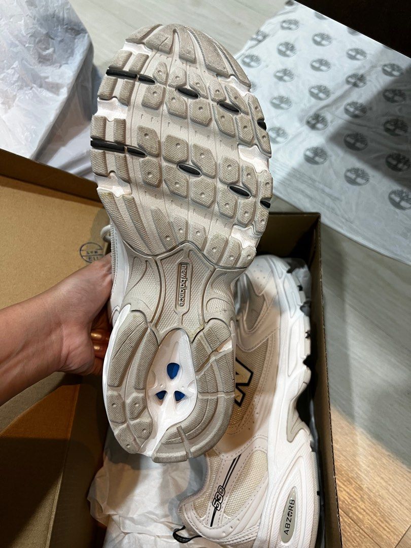 New Balance 350, Women's Fashion, Footwear, Sneakers on Carousell