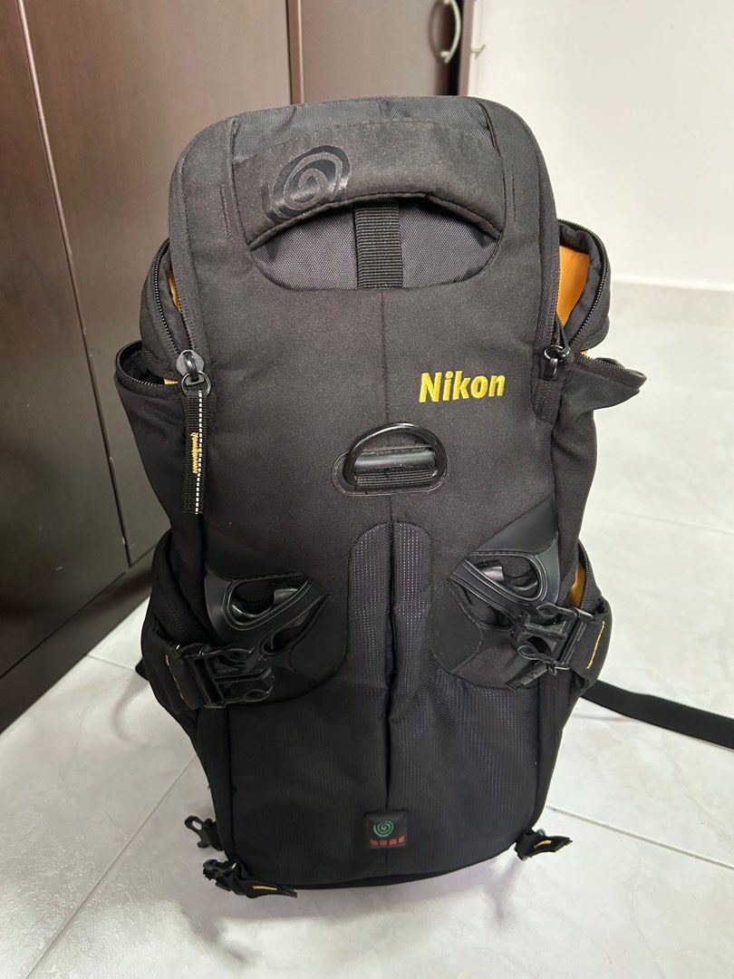 Nikon camera bag - super good condition, Photography, Photography ...