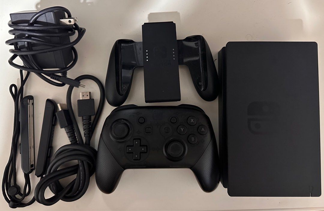 Nintendo Switch Super Mario Odyssey Edition Gen 1 + Pro Controller + 1 ...