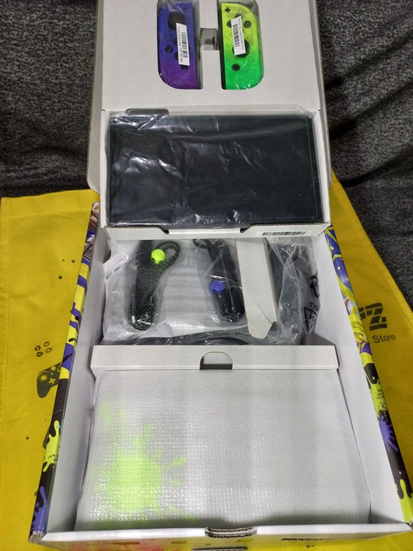 Nintendo Switch Splatoon 3 Edition, Video Gaming, Video Game Consoles ...