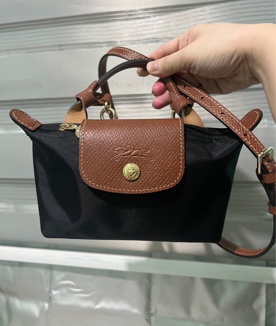 Original longchamp pouch w/ sling black, Women's Fashion, Bags ...
