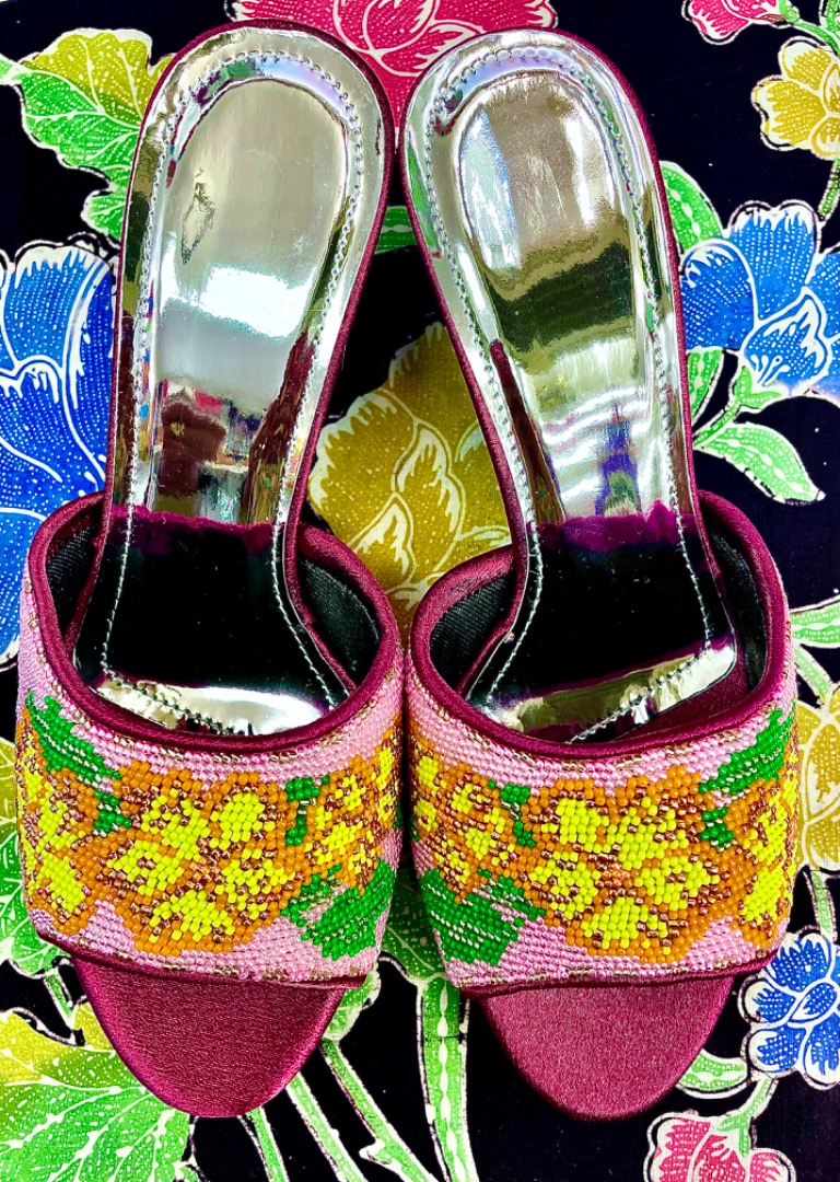 Peranakan Beaded Shoes, Women's Fashion, Footwear, Heels on Carousell