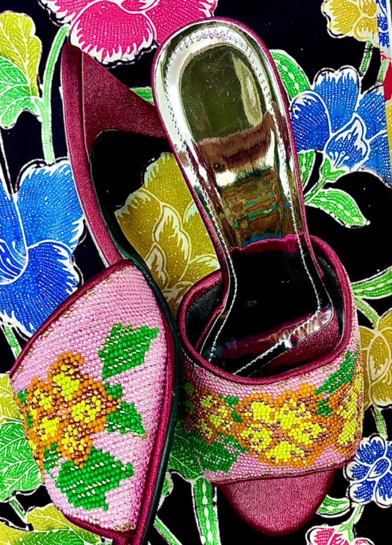 Peranakan Beaded Shoes, Women's Fashion, Footwear, Heels on Carousell