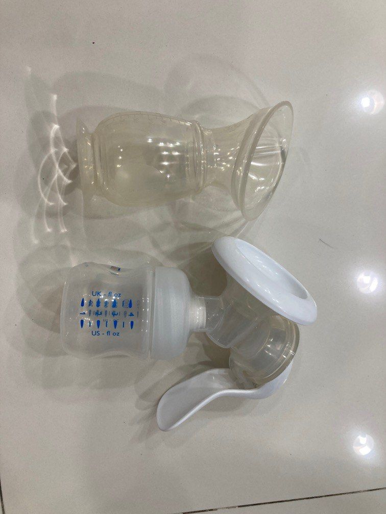 Philips Avent manual pump and pigeon milk saver pump, Babies & Kids ...