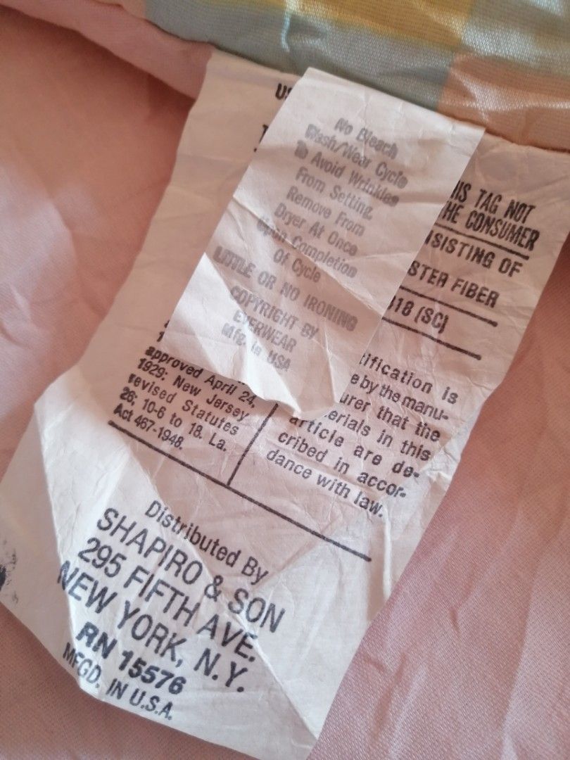 Pillow case with Raffles on Carousell