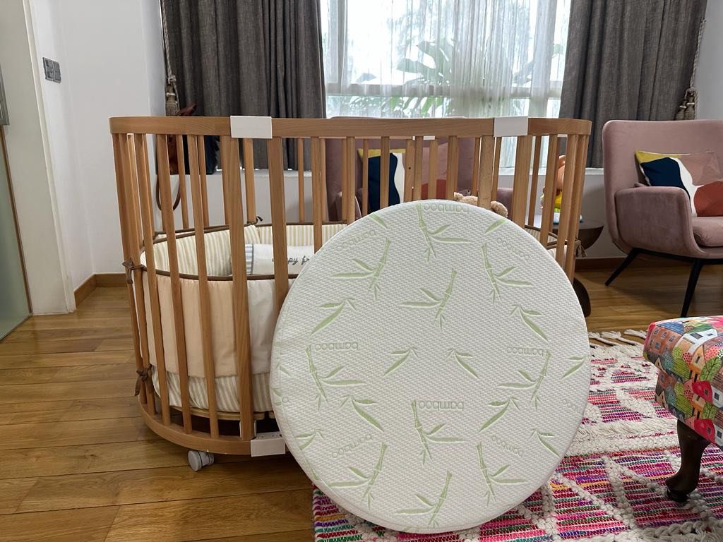 Round / Oval convertible baby cot (7 uses), Babies & Kids, Baby Nursery ...