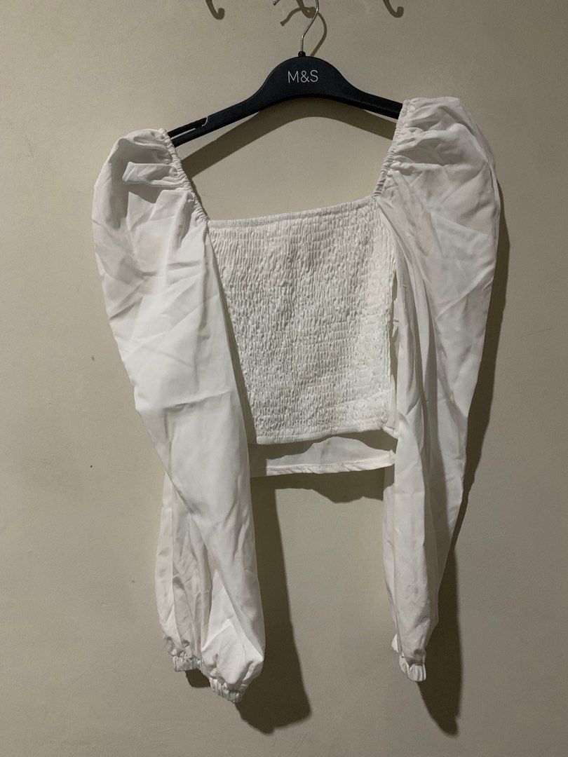 Sabrina crop top, Fesyen Wanita, Pakaian Wanita, Atasan di Carousell