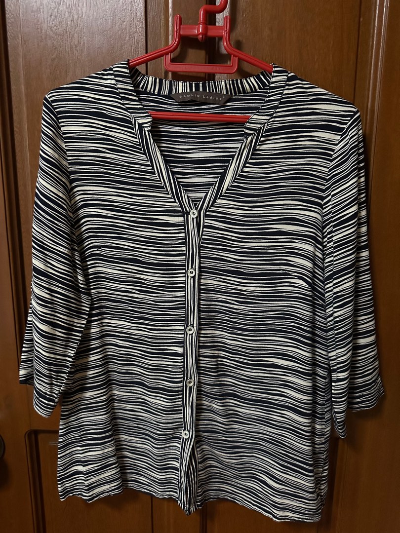SAMLIN Blouse, Women's Fashion, Tops, Blouses on Carousell