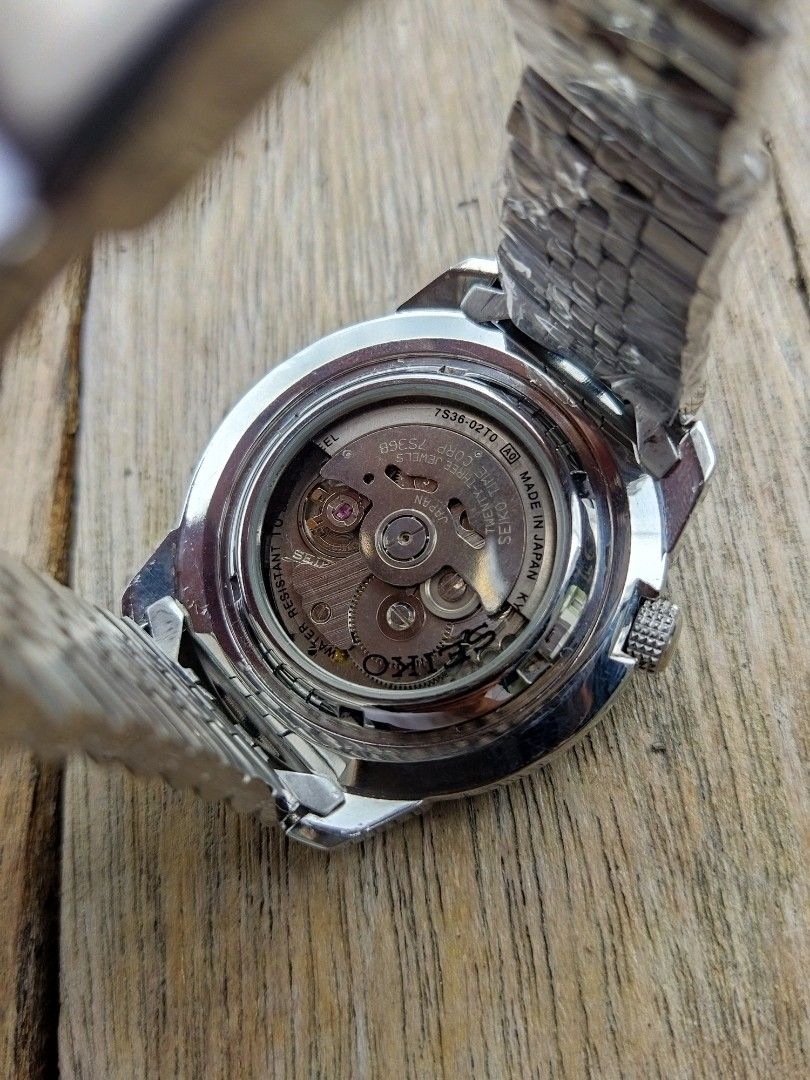 Seiko SNZE93J Mini Tuna Sports, Men's Fashion, Watches & Accessories ...