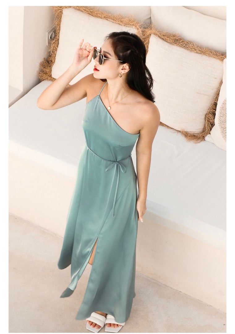 Serenity Satin Toga in Ocean Blue, Women's Fashion, Dresses & Sets ...