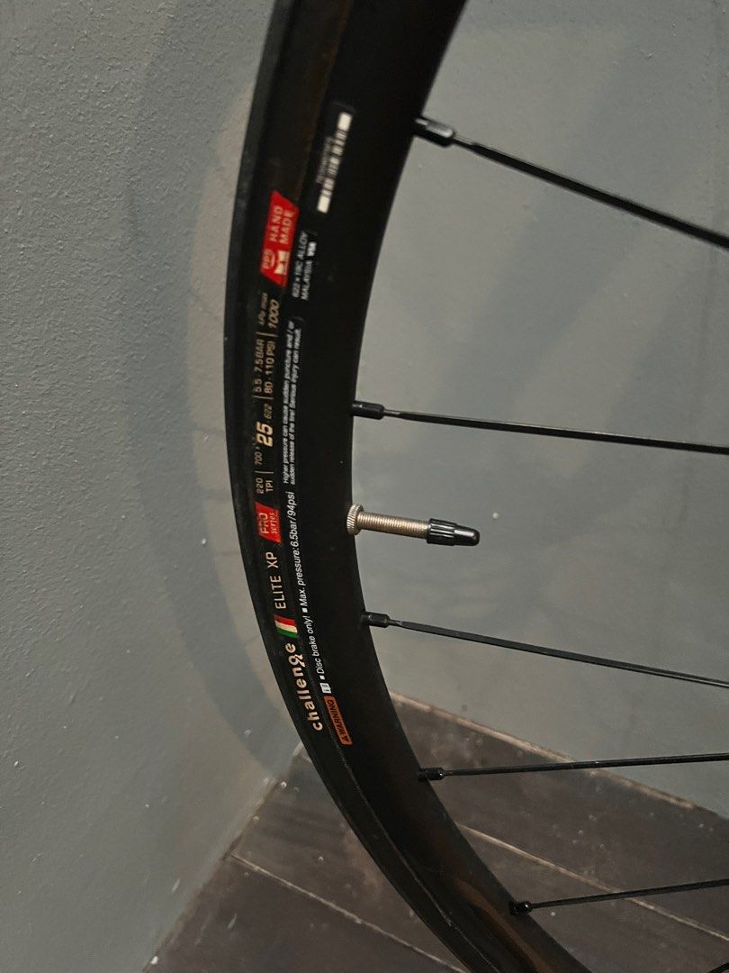 Shimano RS 370 Wheelset Disc - with Challenge Elite XP tires, Sports ...