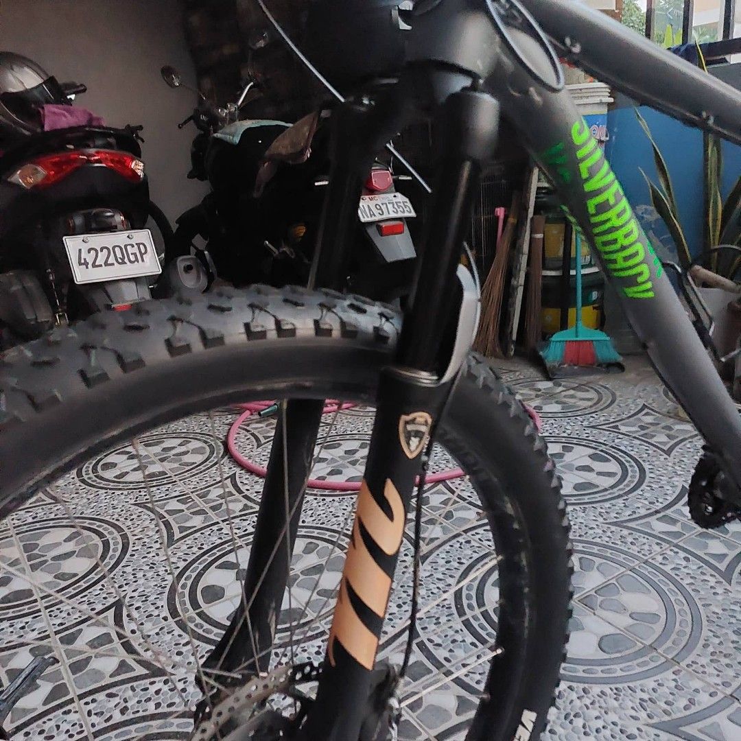 Silverback Slade Comp 27.5+, Sports Equipment, Bicycles & Parts ...