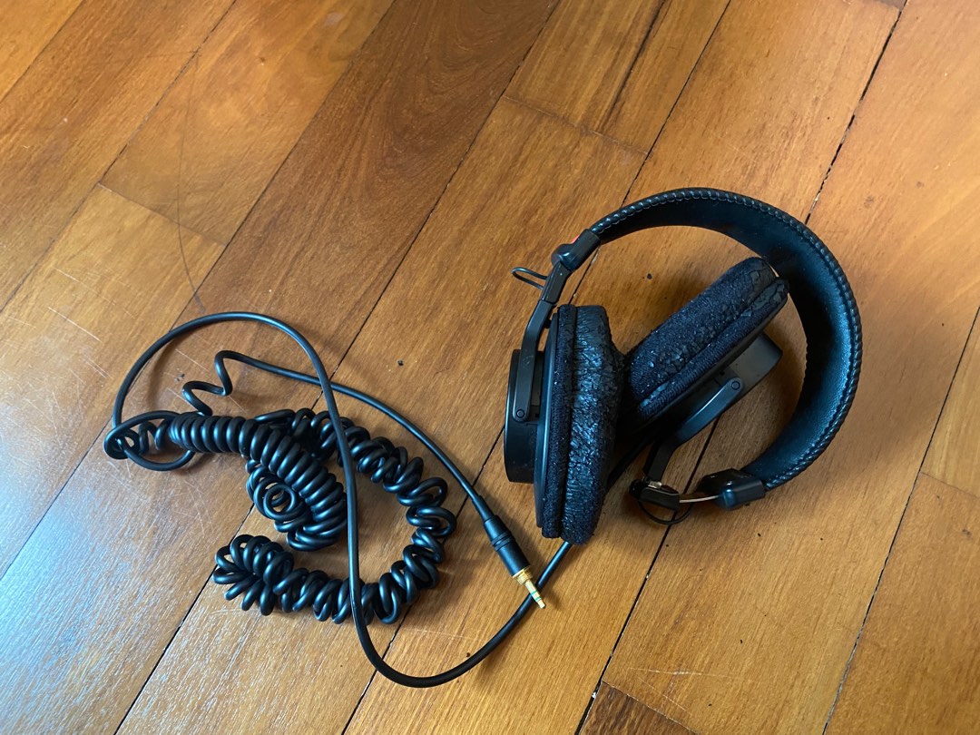 Sony 7506, Audio, Headphones & Headsets on Carousell