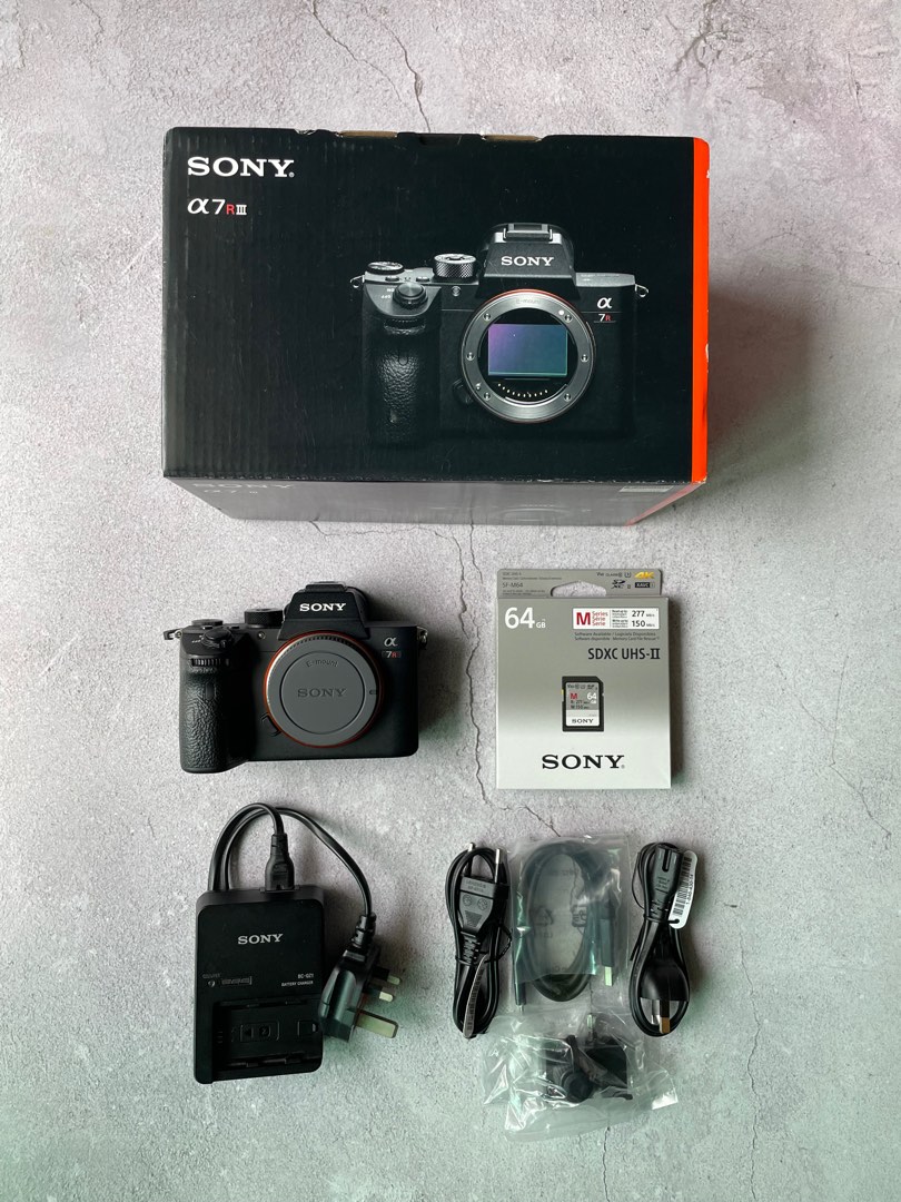 Sony A7R iii / A7R3 Body with Box, Photography, Cameras on Carousell