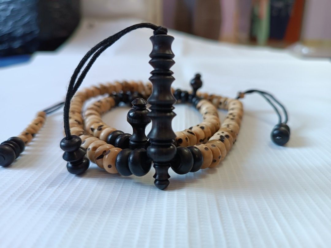 TASBIH OUD SOLIB + ABANUS/100 BIJI/10MM, Hobbies & Toys, Stationery ...