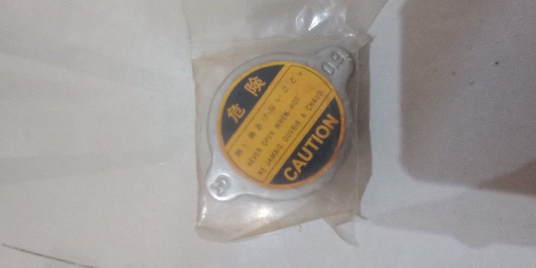 Tutup radiator L300 Denso Original New Old Stock 100% baru, Aksesoris ...