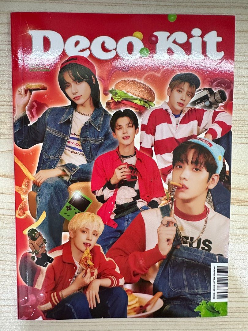 TXT Deco Kit 2022已絕版 寫真 貼紙, 書籍、休閒與玩具, 收藏、紀念品, K-Pop在旋轉拍賣