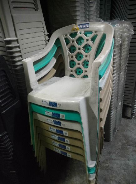URATEX WITH ARM REST MONOBLOCK CHAIR - To Matandang Balara QC on Carousell