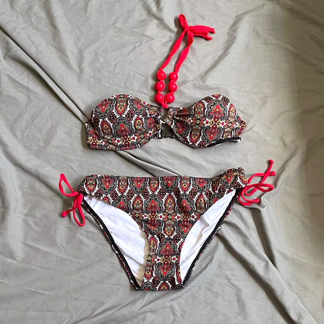 vtg dolones cortes bikini, Women's Fashion, Tops, Other Tops on Carousell