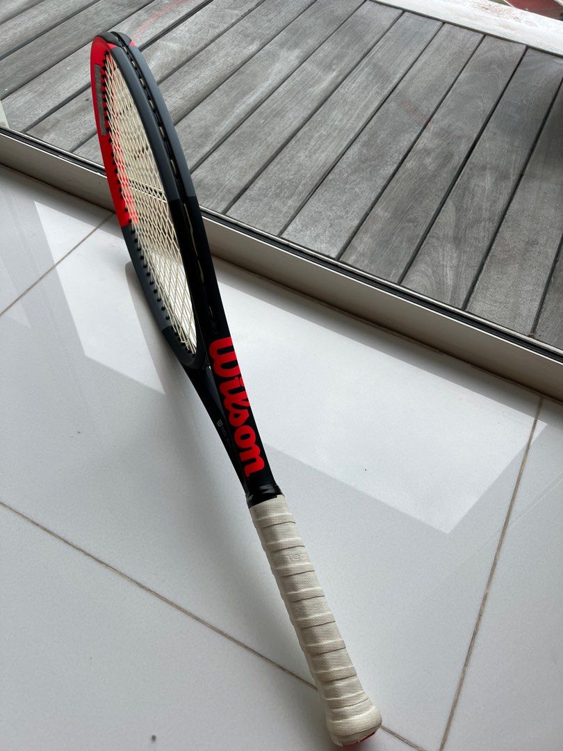 Wilson Clash 100L V1, Sports Equipment, Sports & Games, Racket & Ball ...