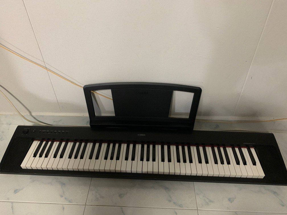 Yamaha Piaggero NP-31 electric piano, Hobbies & Toys, Music & Media ...