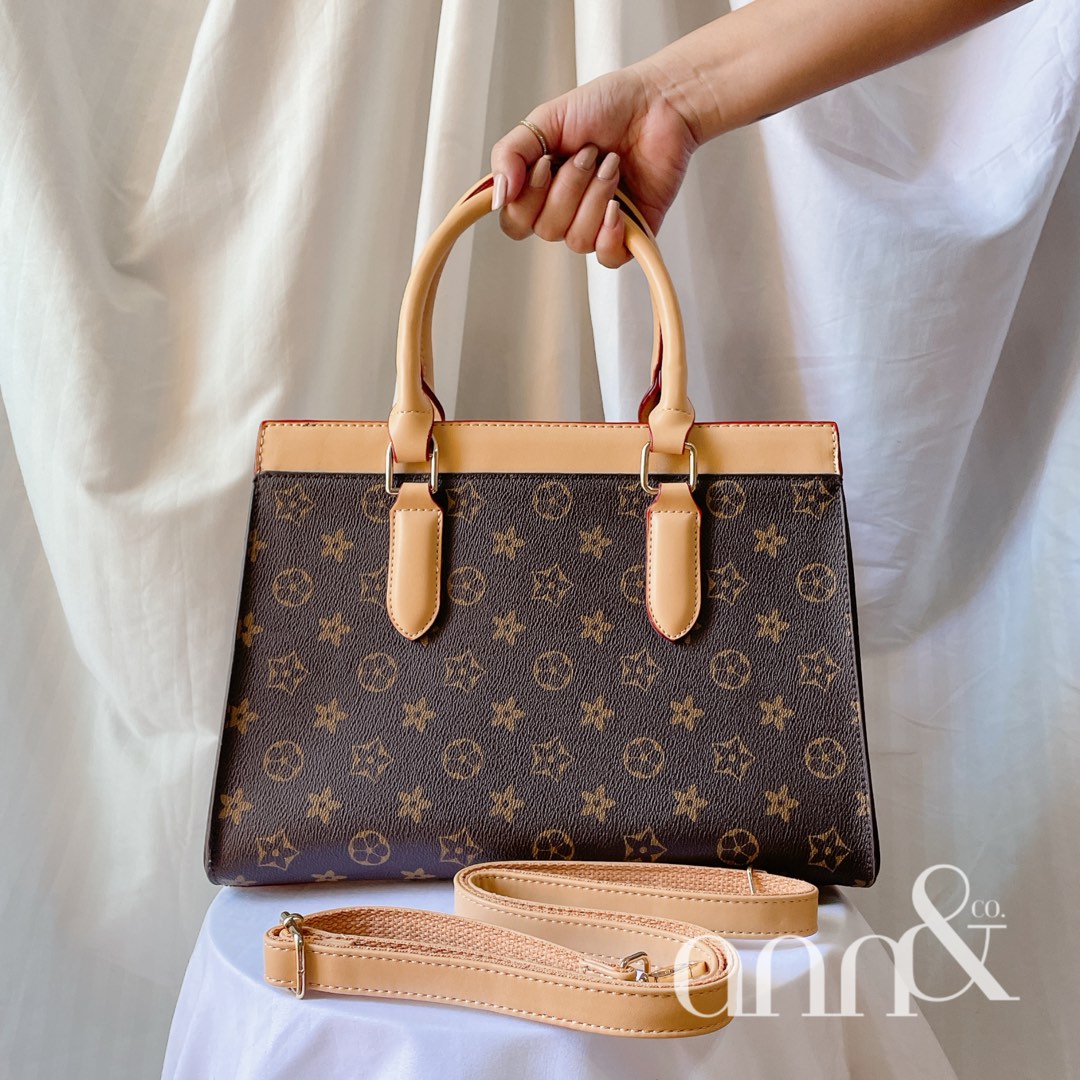 Ann&co. How r u bags pre loved hand / shoulder bag, Women's Fashion ...