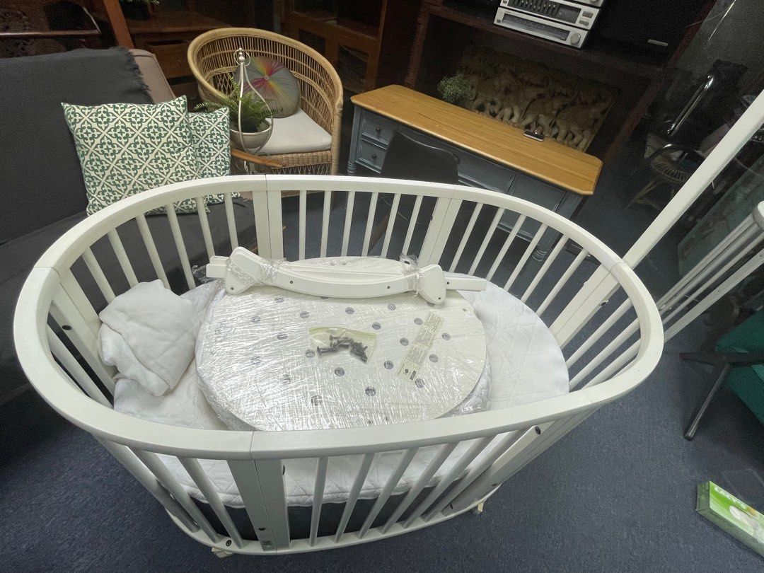 Stokke mini + oval cot 2 in 1 complete set, Babies & Kids, Baby Nursery ...