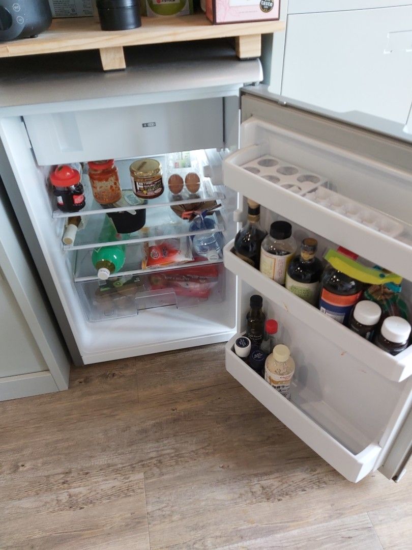 Beko 114l large bar fridge, TV & Home Appliances, Kitchen Appliances ...