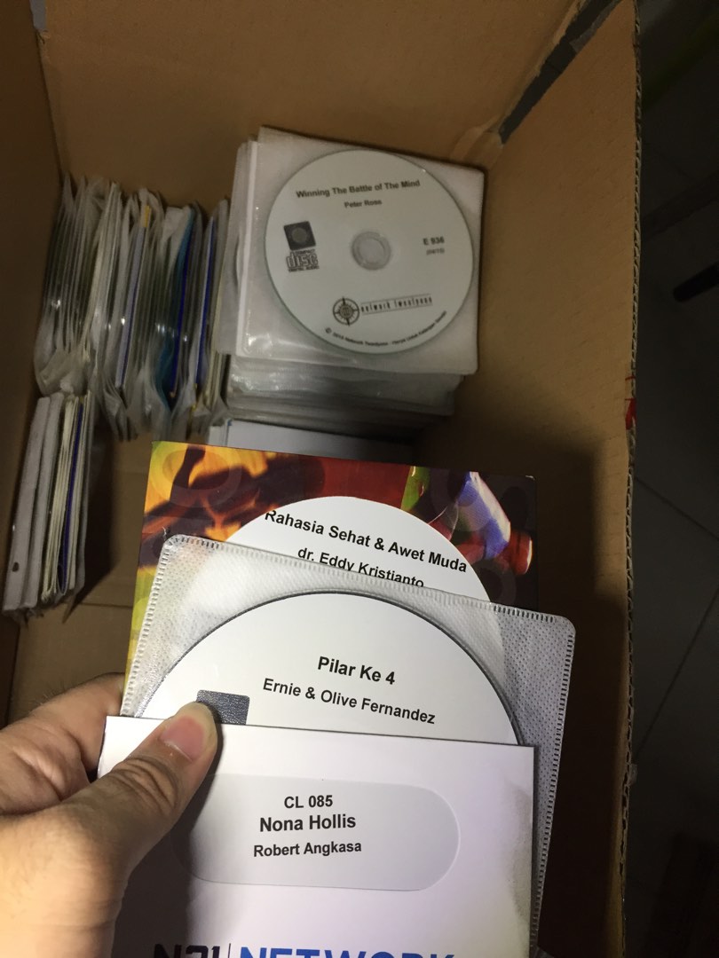 CD NETWORK 21 berbagai macam content & pembicara, Musik & Media, CD ...