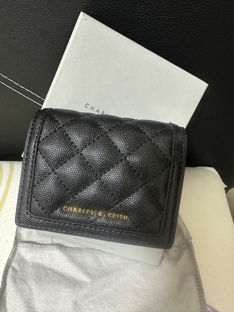 Charles & Keith Wallet, Women's Fashion, Bags & Wallets, Wallets & Card ...