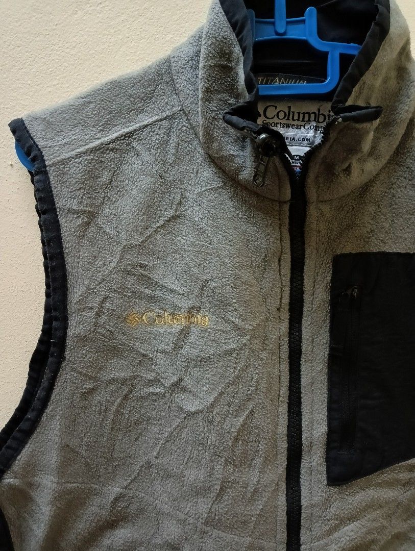 COLUMBIA INTERCHANGE TITANIUM VEST OUTDOOR, Men's Fashion, Activewear ...