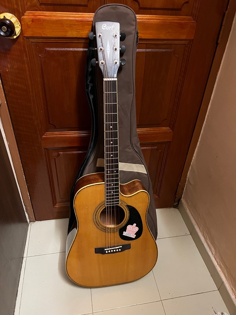 cort guiter, Hobbies & Toys, Music & Media, Musical Instruments on ...