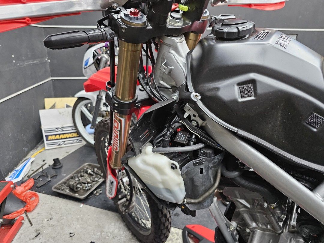 CRF300L Auxiliary Fuzebox, Motorcycles, Motorcycle Accessories on Carousell