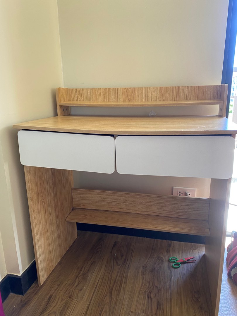 Decluttering work desk office desk 100cm length on Carousell