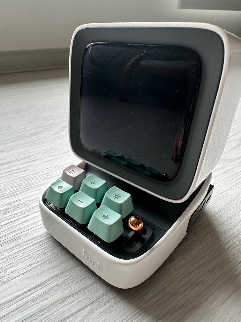 Divoom Ditoo Plus, Audio, Soundbars, Speakers & Amplifiers on Carousell