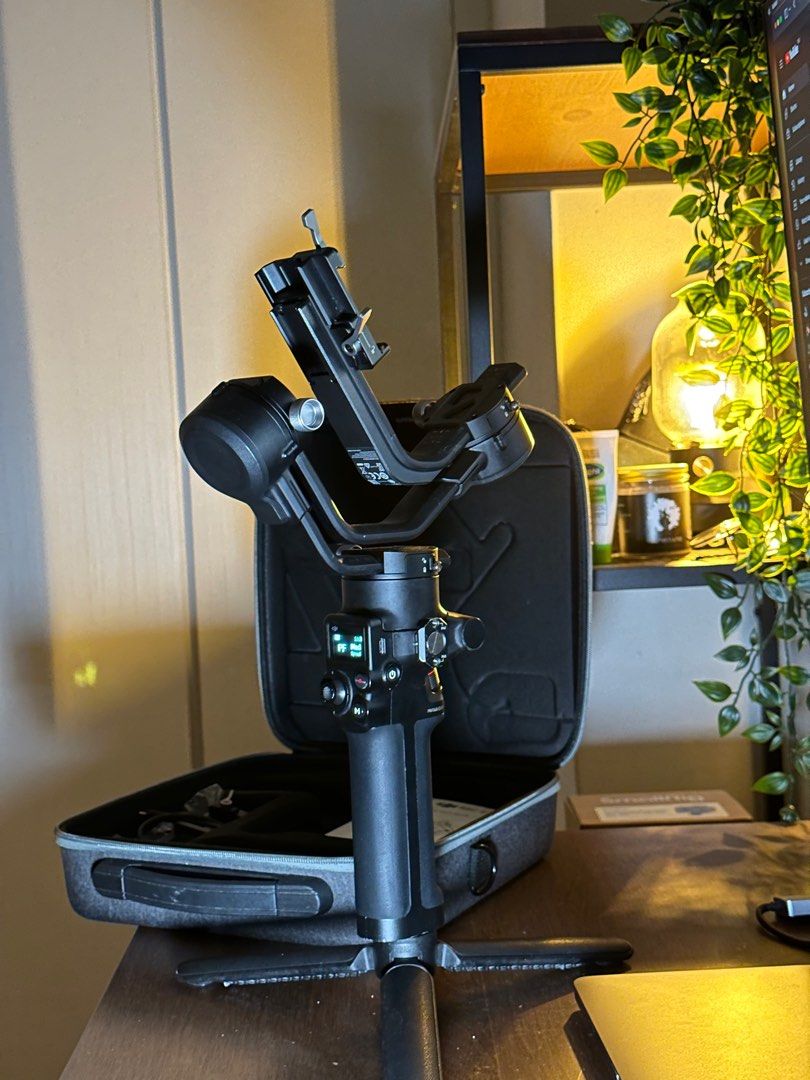 DJI RSC2 Gimbal with Extra Hand Grip and Case, Photography, Photography ...