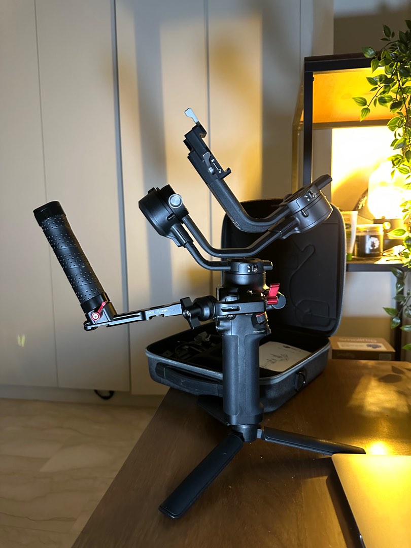 DJI RSC2 Gimbal with Extra Hand Grip and Case, Photography, Photography ...