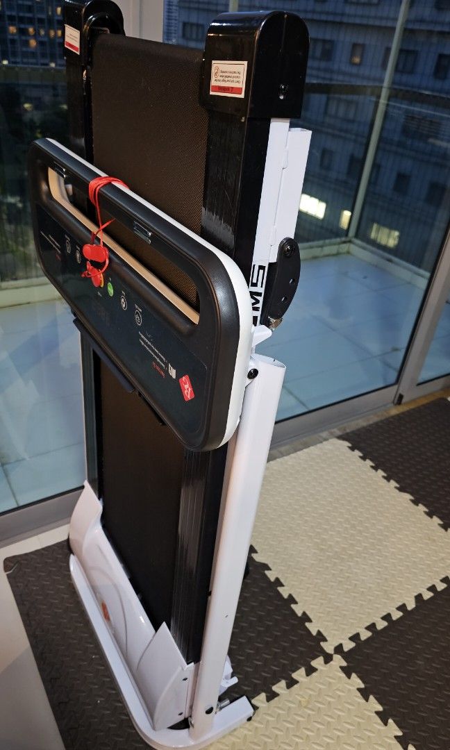 Foldable threadmill, Sports Equipment, Exercise & Fitness, Cardio ...