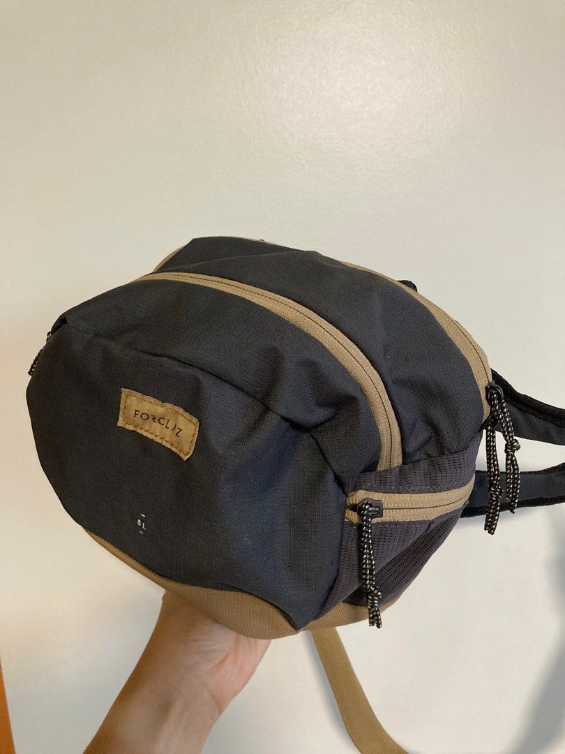 Forclaz 5L waist pack, Men's Fashion, Bags, Sling Bags on Carousell