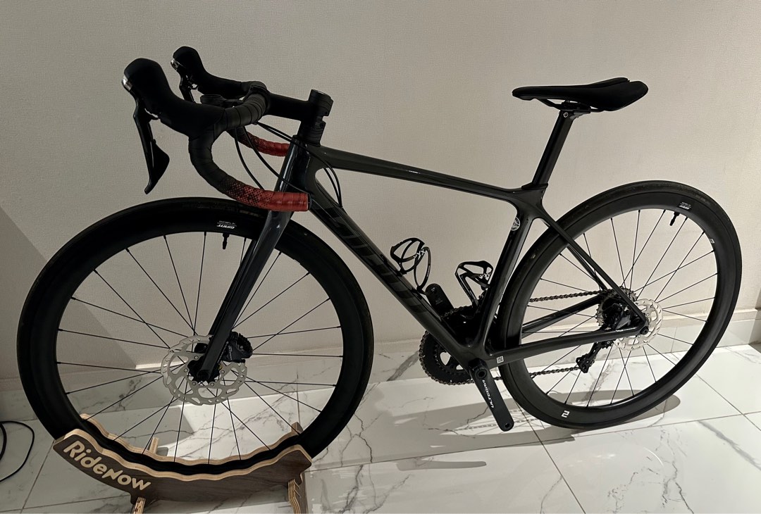 Giant TCR Pro 1+, 2022 model , original Giant SLR Carbon wheels, Sports ...