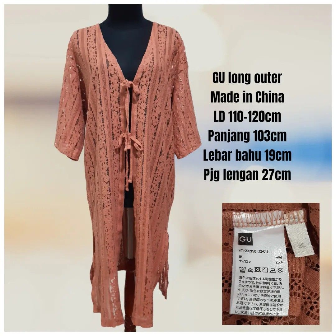 GU long outer, Fesyen Wanita, Pakaian Wanita, Baju Luaran di Carousell
