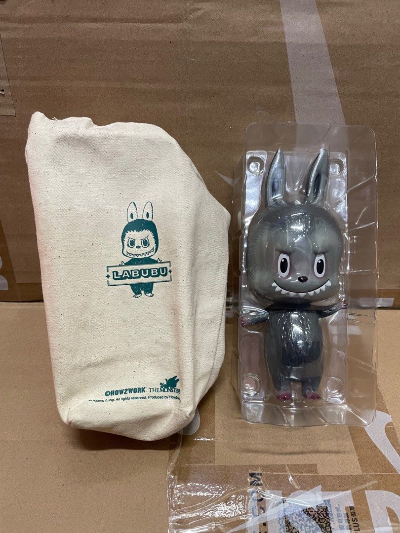 How2work Labubu Original Ver.3 sofubi, 興趣及遊戲, 玩具 & 遊戲類 - Carousell