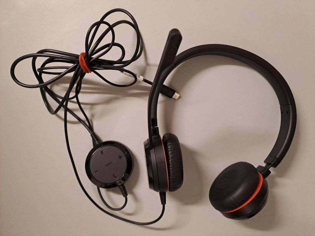 Jabra evolve 20 headset, Audio, Headphones & Headsets on Carousell