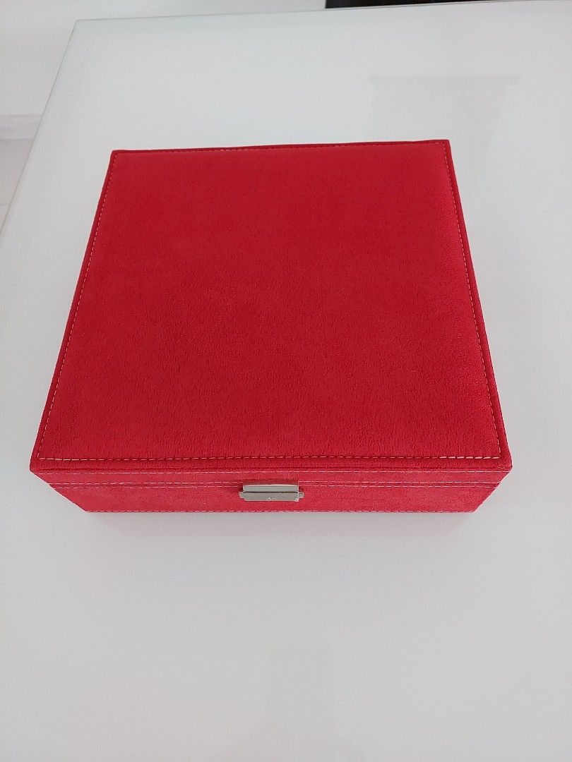 Jewellery Box, Women's Fashion, Jewelry & Organisers, Accessory holder ...