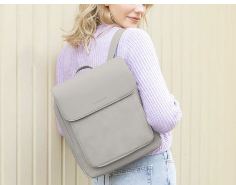Kapten & Son Tromso Small Oyster Backpack, Women's Fashion, Bags ...