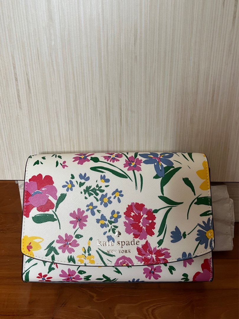 Kate Spade Carson Convertible Crossbody Bag (Garden Bouquet), Luxury ...
