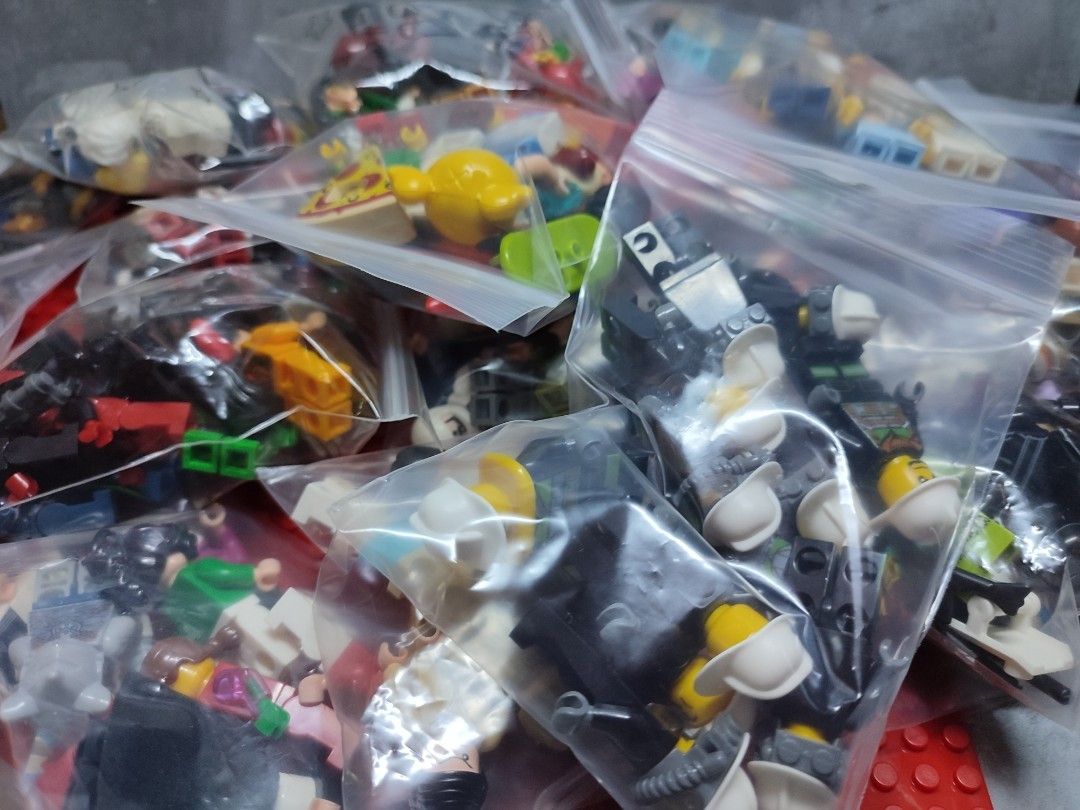Lego brick clone/alternative Minecraft inspired set of 8, Hobbies ...
