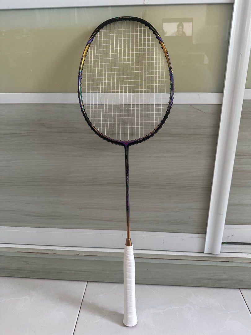 Lining Aeronaut 9000I, Sports Equipment, Sports & Games, Racket & Ball ...