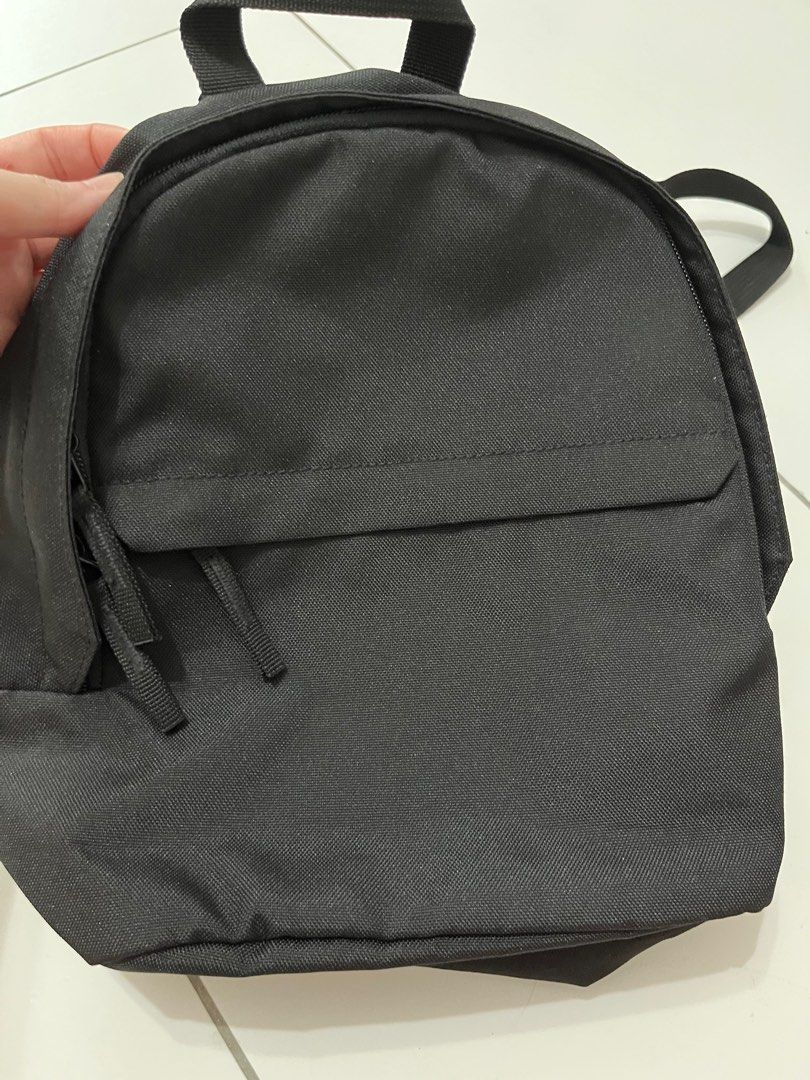 Muji mini black pack water repellent, Women's Fashion, Bags & Wallets ...