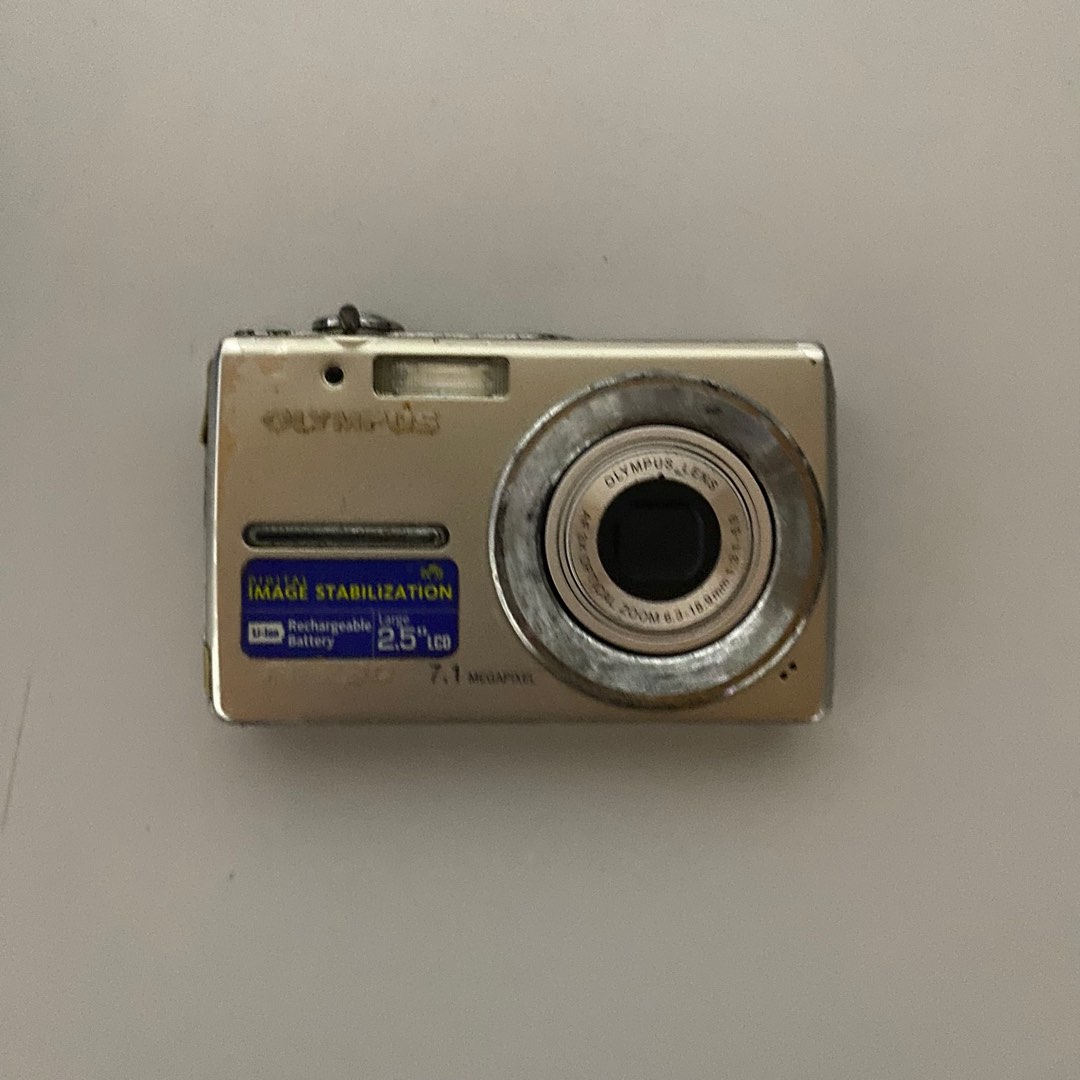 olympus digicam, Photography, Cameras on Carousell